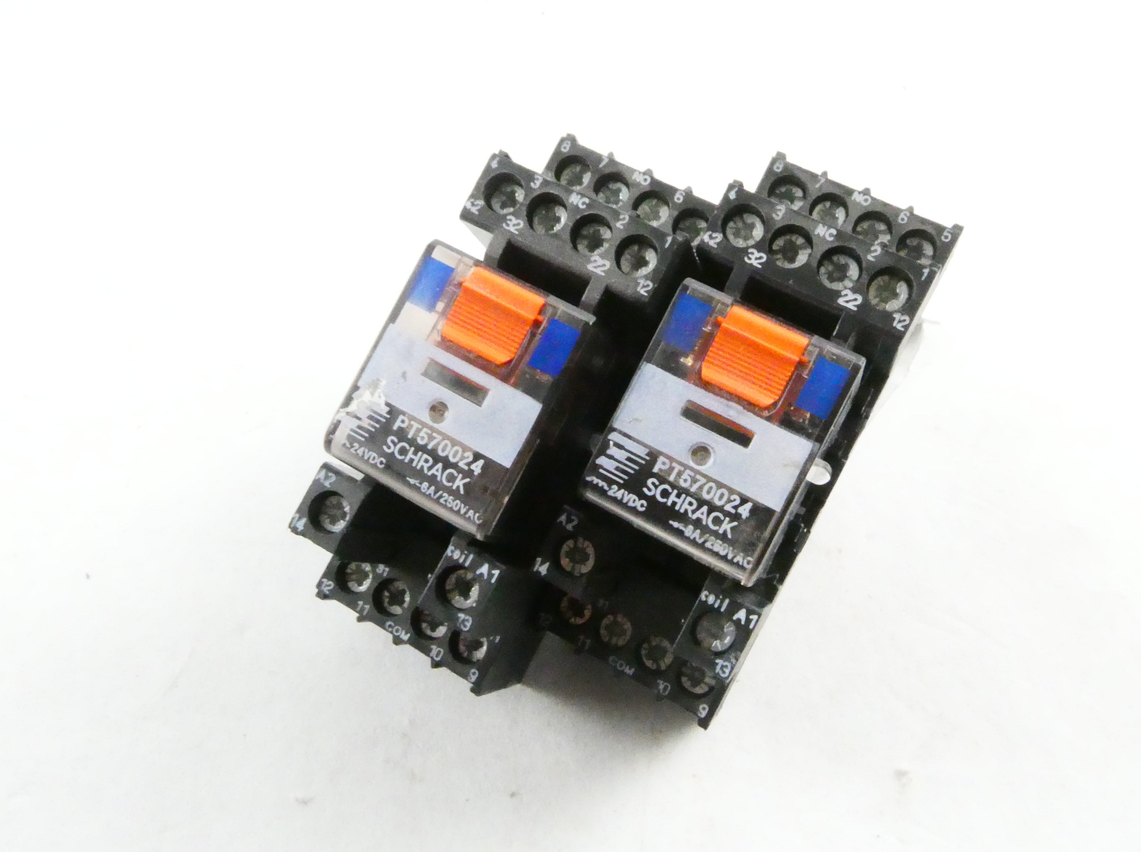2x SIEMENS LZS:PT78740 + SCHRACK PT570024 STECKRELAIS+SOCKEL - set of ...