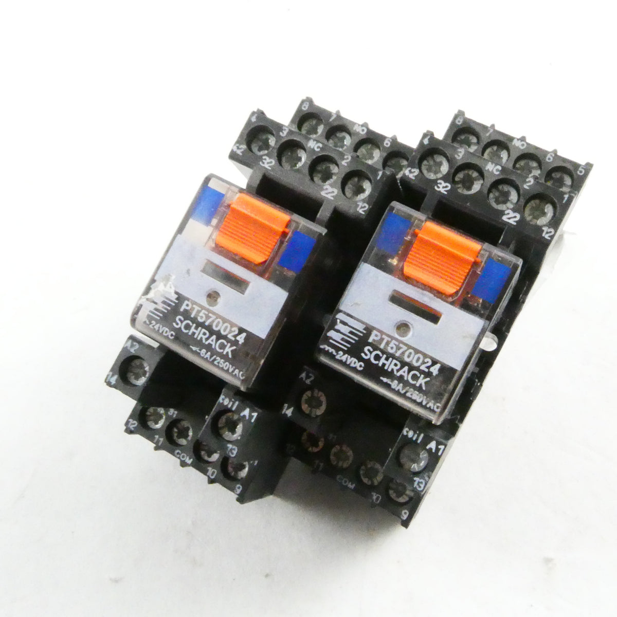 2x SIEMENS LZS:PT78740 + SCHRACK PT570024 PLUG-IN RELAY+SOCKET - set o ...